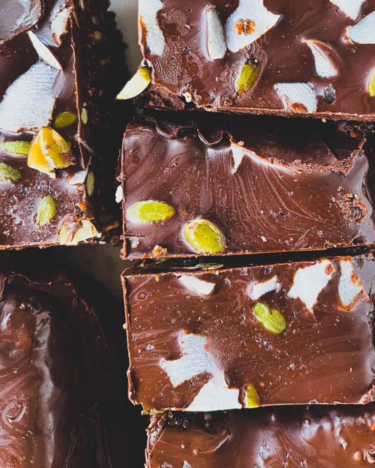 Easy No-Bake Superfood Energy Bars - Good Food Baddie