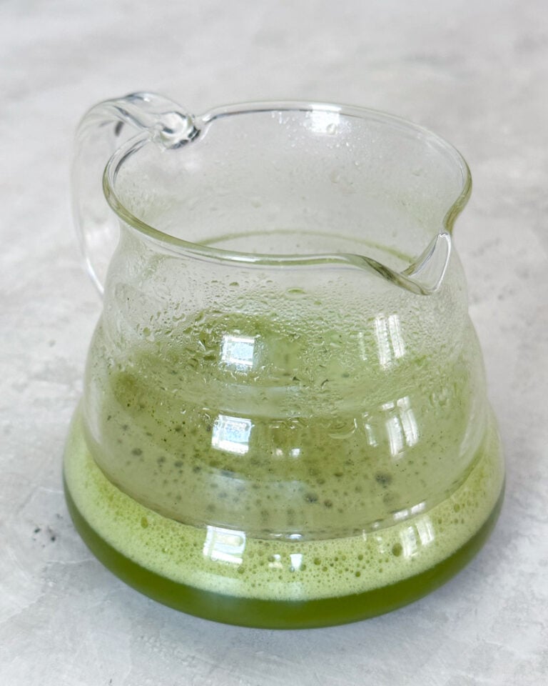 Strawberry Matcha Latte - Good Food Baddie